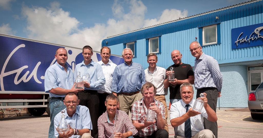 Falfish employees awarded for long service | News | World Fishing