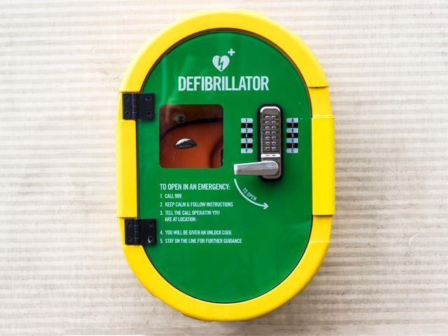 Defibrillator rollout | News | World Fishing